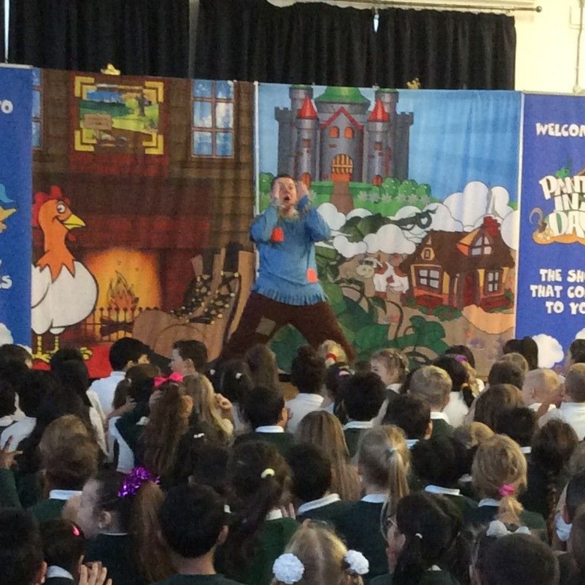 Feltham Hill Infant and Nursery School - Christmas Pantomime